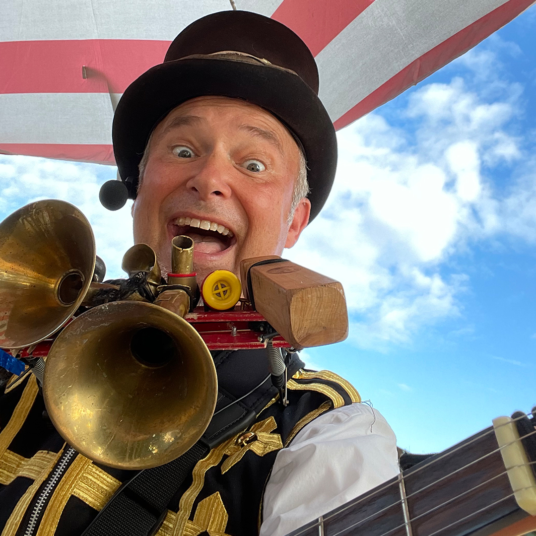 Gig Entertainer Ramp - via scot nery